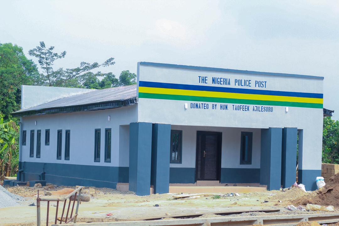 Ajilesoro presents newly built Police Post, promises ICT Centres across ...